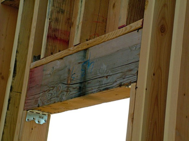 How To Size A Header In My House Hunker